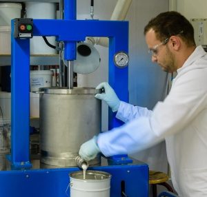 New generation of smart custom materials and structures